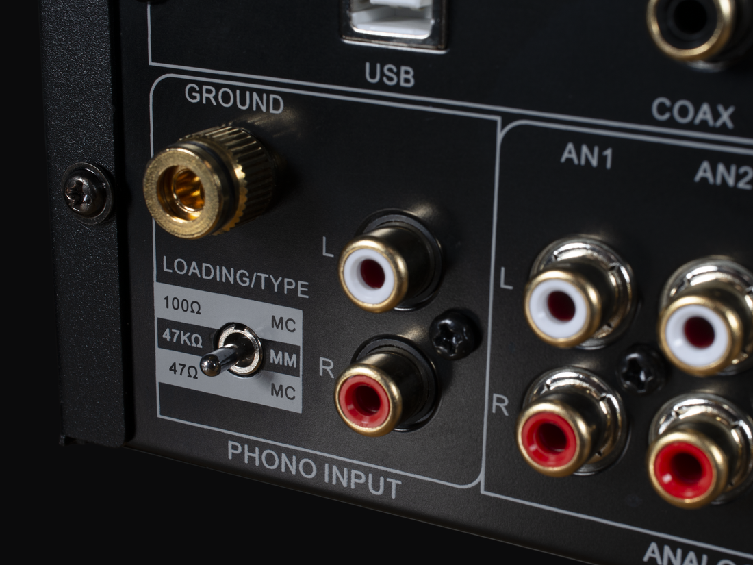 BasX PT2 Stereo Preamp/DAC/Tuner – Emotiva Audio Corporation